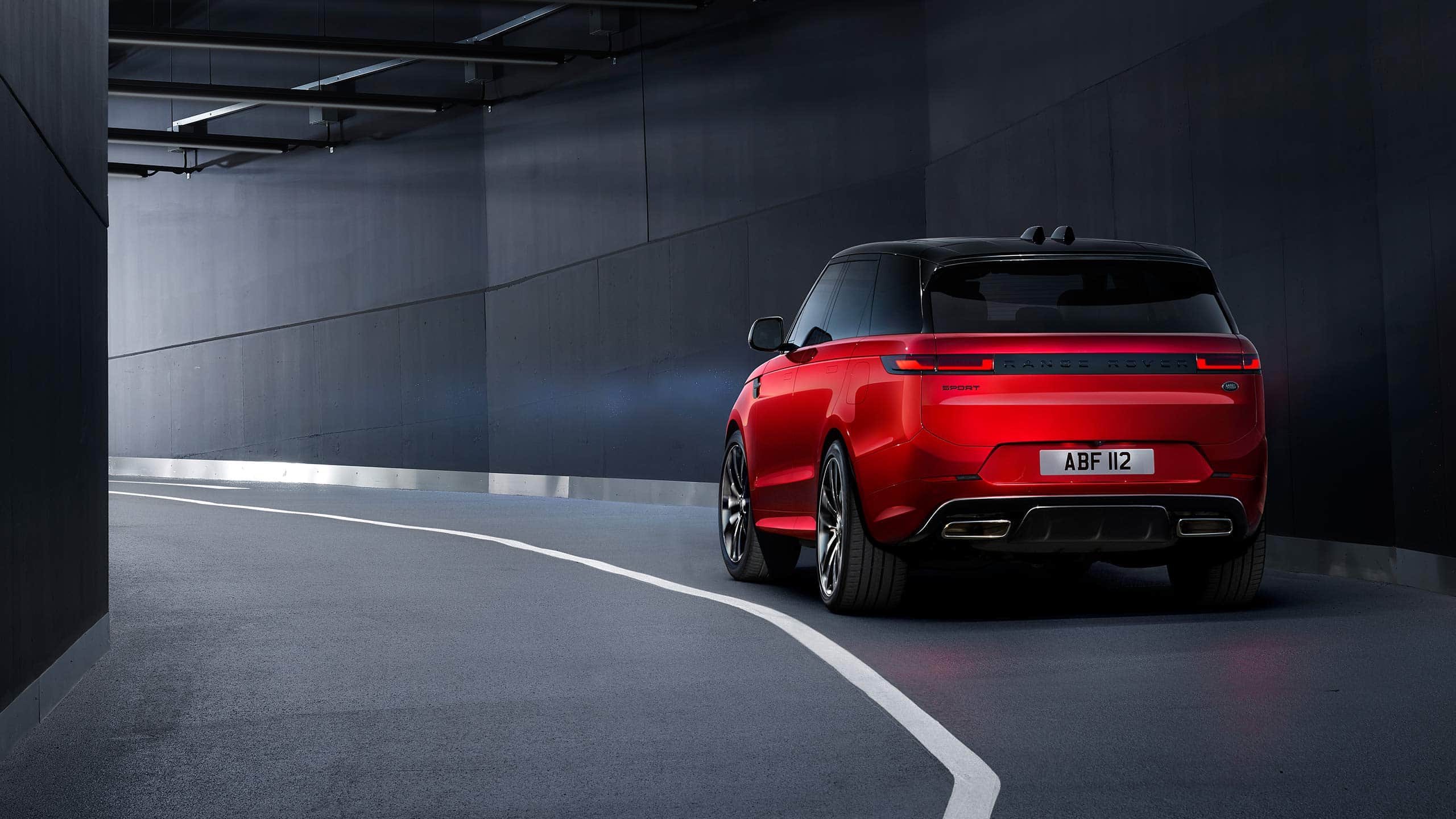 Elektrische Reichweite: PHEV, MHEV und vollelektrisch | Land Rover