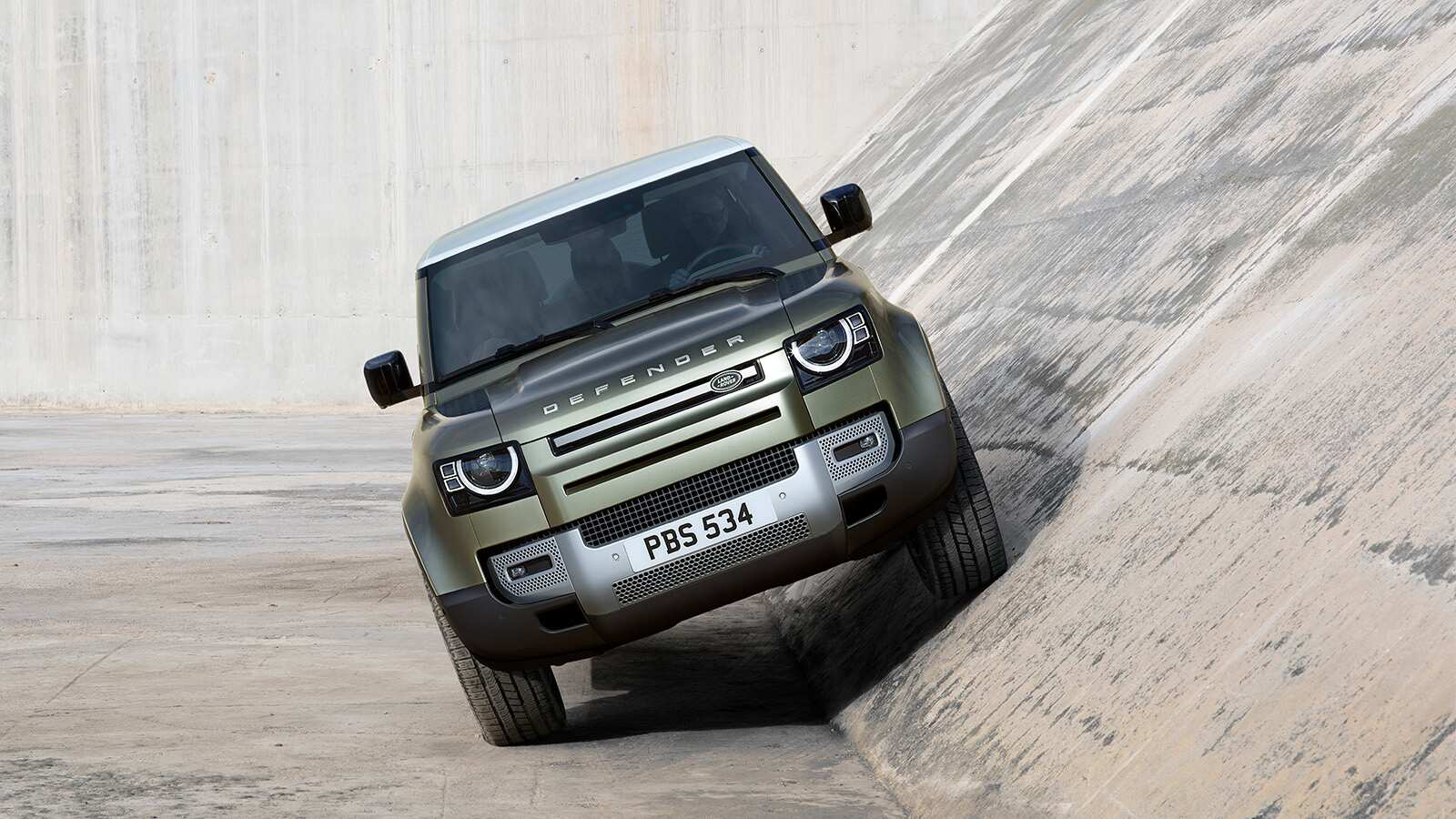 Defender | Véhicules 4x4 inarrêtables | Quand l’impossible devient possible